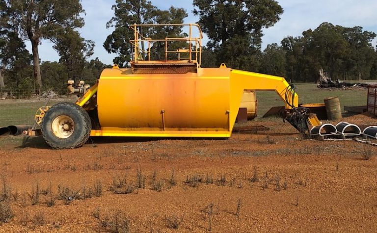 DETACHABLE SEMI WATER CART FOR SALE - Mine Graveyard