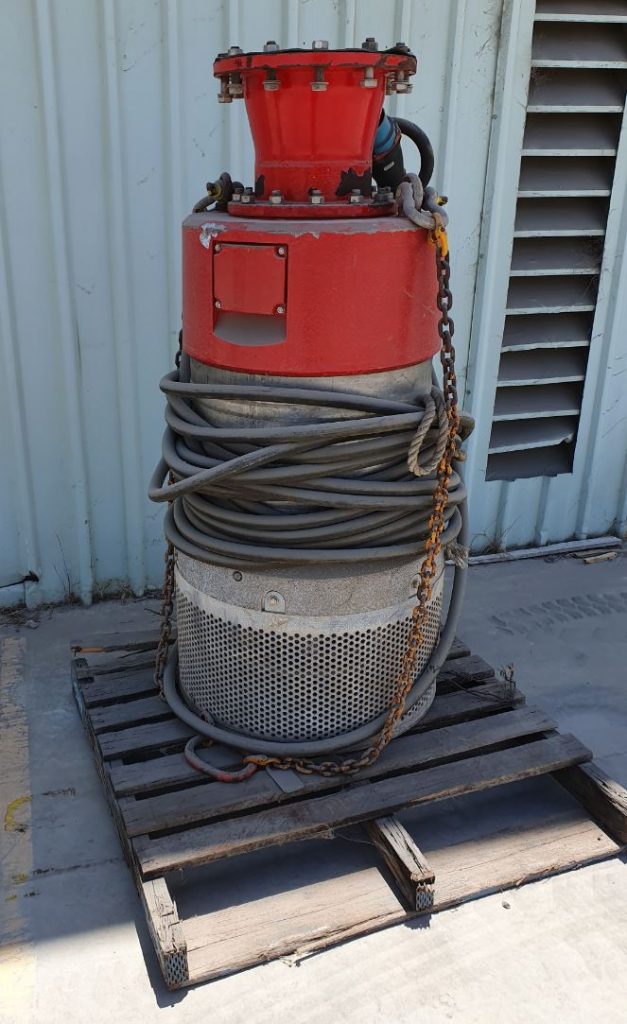 GRINDEX MAGNUM L SUBMERSIBLE PUMP - Mine Graveyard